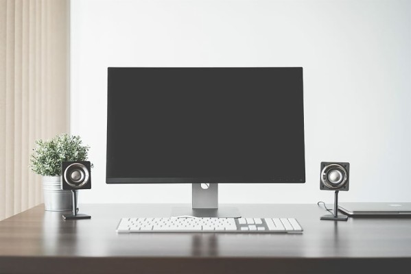 Minimalistic And Clean Home Office Cumputer Setup, - Clean Computer ...