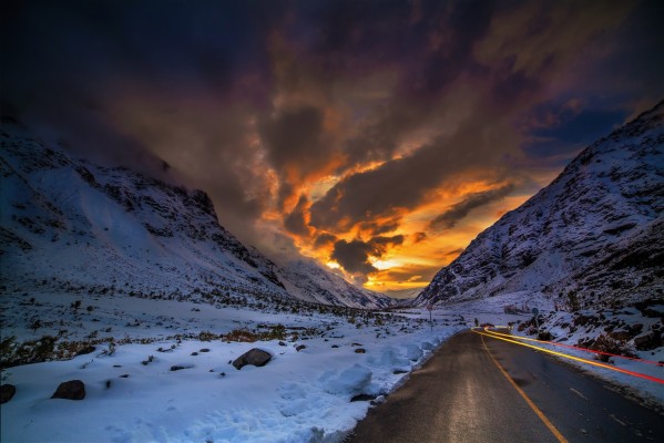 3840x2160, Road With Sunset And Mountains Wallpaper - Road Background ...