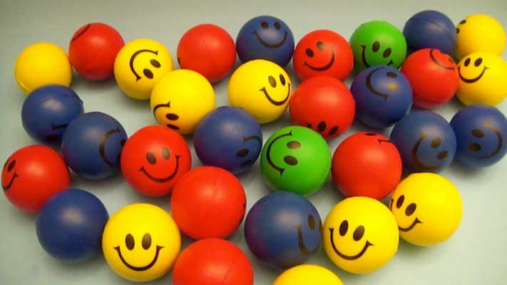 Learn Colours With Huge Smiley Face Squishy Balls Fun - Colourful ...