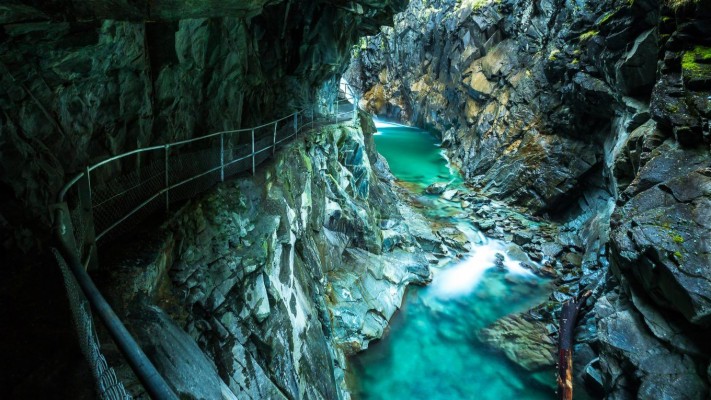 Windows 10 Account Pictures Download - 1360x765 Wallpaper - teahub.io