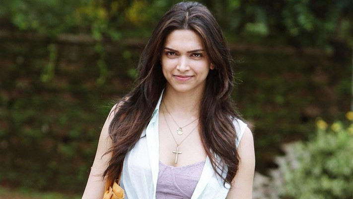 Deepika Padukone In Finding Fanny Movie - 1280x960 Wallpaper - teahub.io