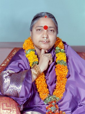 Amma Wallpapers Download - Amma Mata Amritanandamayi Devi - 1600x1024 ...