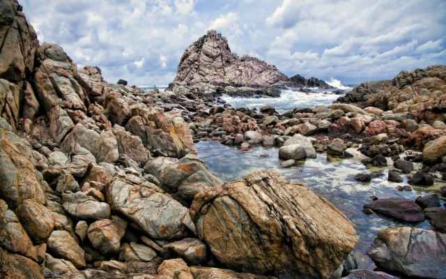 Sea Shore With Rocks - 2560x1600 Wallpaper - teahub.io