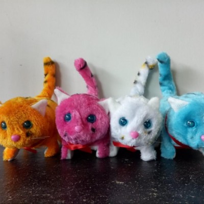 Mainan Kucing Bergerak - 1050x1050 Wallpaper - teahub.io