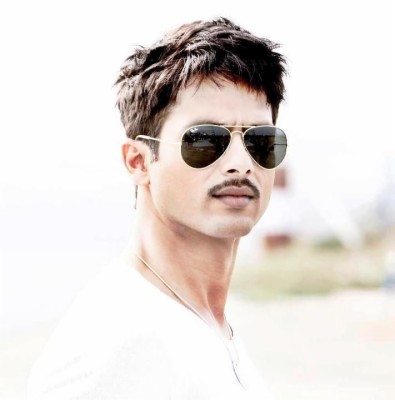 Attractive Shahid Kapoor Looks In Movie Mausam Wallpapers - Handsome ...