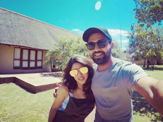 Ritika Shrotri Hd Photo Wallpaper - Ritika Shrotri - 2048x1365 ...