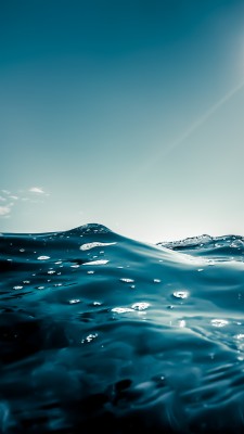 Water At Eye Level - 640x1136 Wallpaper - teahub.io