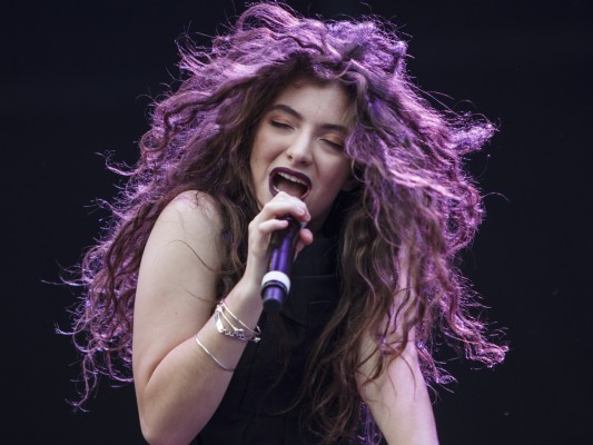 Lorde Purple Hair - 2000x1500 Wallpaper - teahub.io
