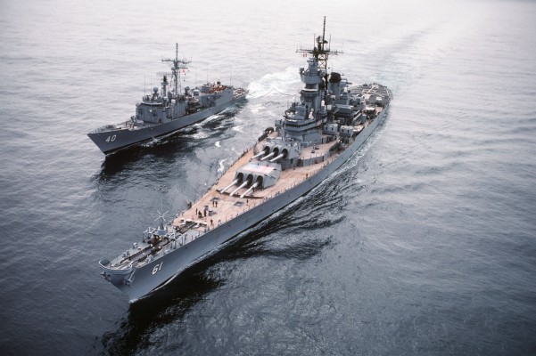 Z88 Battleship Iowa Class Chive 920 12 Big Booming Uss Iowa Broadside 920x956 Wallpaper