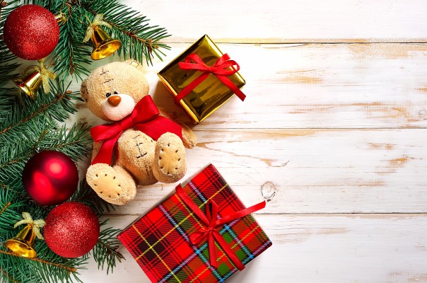 Traditional Christmas Background - 3775x2500 Wallpaper - teahub.io