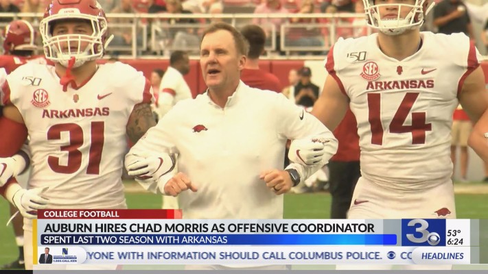 College Players Signing Autographs - 4896x3264 Wallpaper - teahub.io