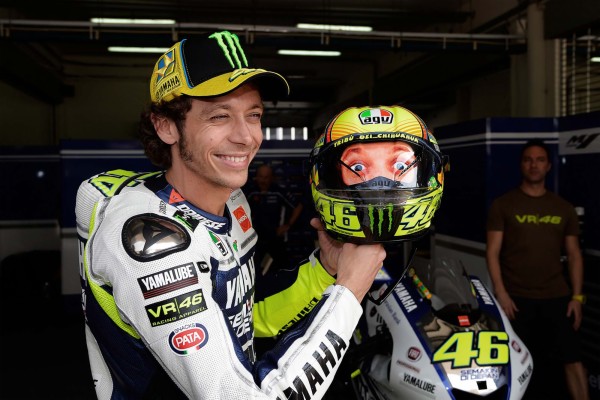 Rossi And Helmet Wallpaper High Resolution - Rossi Tribu Dei Chihuahua ...