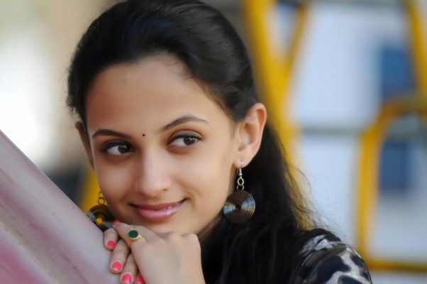 Ketaki Mategaonkar Marathi Actress - 1080x1080 Wallpaper - teahub.io