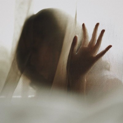 Sad Wallpapers - Faceless Self Portrait Photography - 800x800 Wallpaper ...