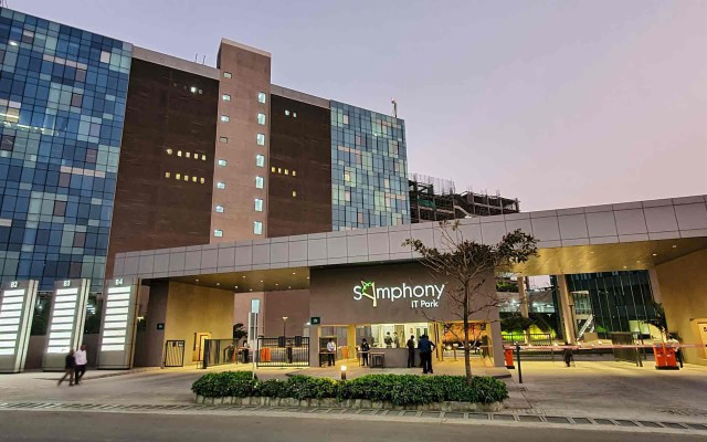 Flats In Sinhagad Road Pune - Commercial Building - 1920x1200 Wallpaper ...