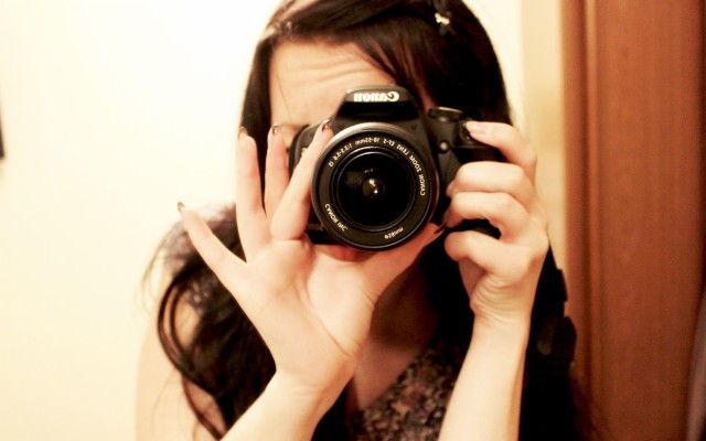 Beautiful Girl With Camera Wallpaper Hd - 1920x1200 Wallpaper - teahub.io