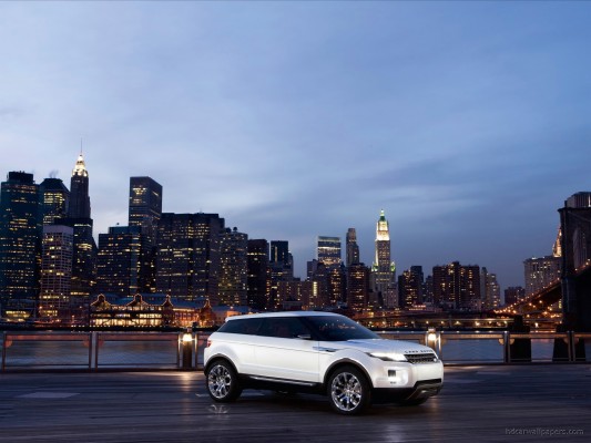 Range Rover With City Background - 1600x1200 Wallpaper - teahub.io