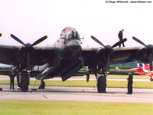 Avro Lancaster - 1100x665 Wallpaper - teahub.io