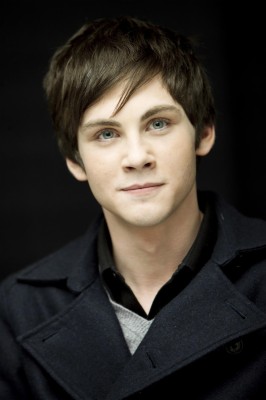 Pic - Logan Lerman Photoshoot 2012 - 1200x778 Wallpaper - teahub.io