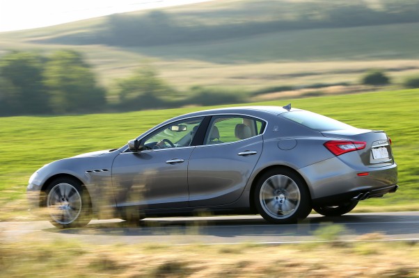 Maserati Ghibli S Side View - 1124x843 Wallpaper - teahub.io