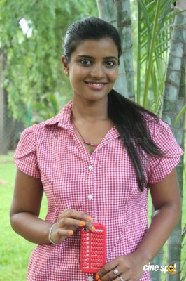 Tamil Serial Actress Aish - 800x1201 Wallpaper - teahub.io