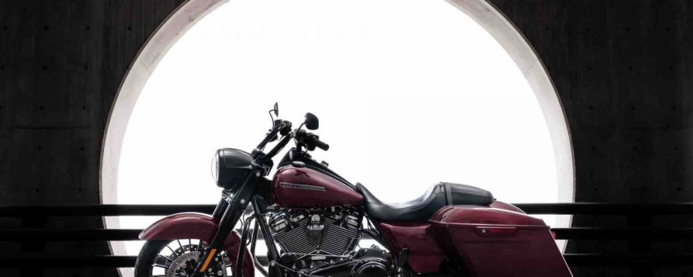 Red Switchback Harley Davidson Bike - 1200x480 Wallpaper - teahub.io