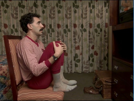 Borat In Hotel - 1044x785 Wallpaper - teahub.io