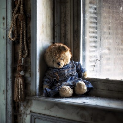 Alone Sad Teddy Bear - 3840x2400 Wallpaper - teahub.io