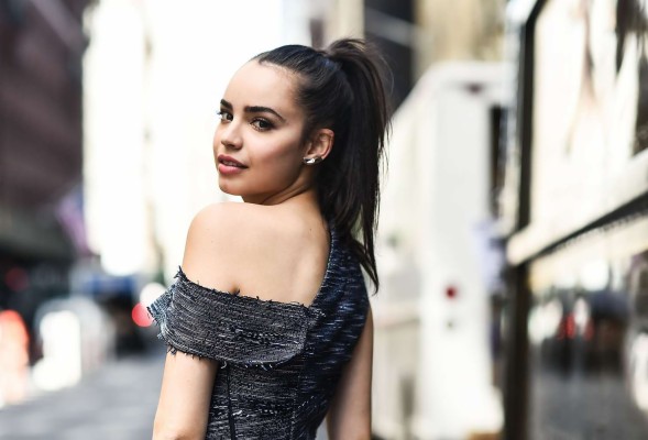 Sofia Carson Back To Beautiful - 957x541 Wallpaper - teahub.io