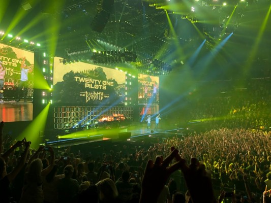 Twenty One Pilots Bandito Tour - 3932x2757 Wallpaper - teahub.io