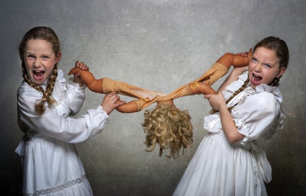 Photo Wallpaper Girls, Doll, Fight - Girl - 1332x850 Wallpaper - teahub.io