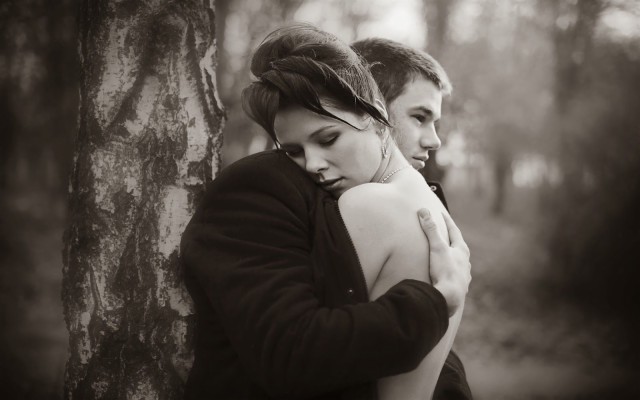Romantic Hug Wallpaper Hd Best Collection Of Love Couples - Hug Love ...
