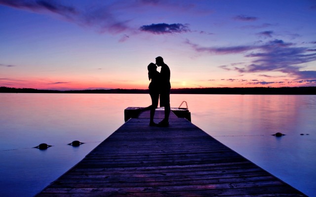 15 Pictures Of Love Couples At Sunset, Couple Sunset - World You May Be ...