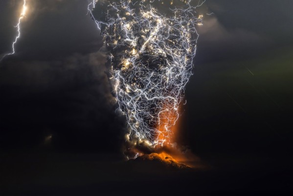 Lightning Real Volcano Eruption - 1200x801 Wallpaper - teahub.io
