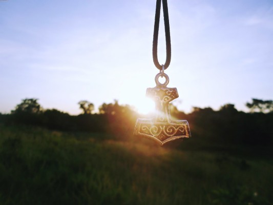 Asatru Godpole - 1920x1440 Wallpaper - teahub.io