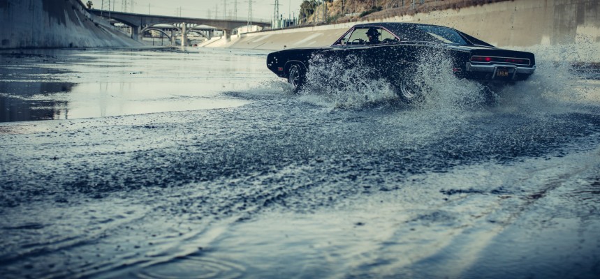 Car Drift On Water - 3300x1535 Wallpaper - teahub.io