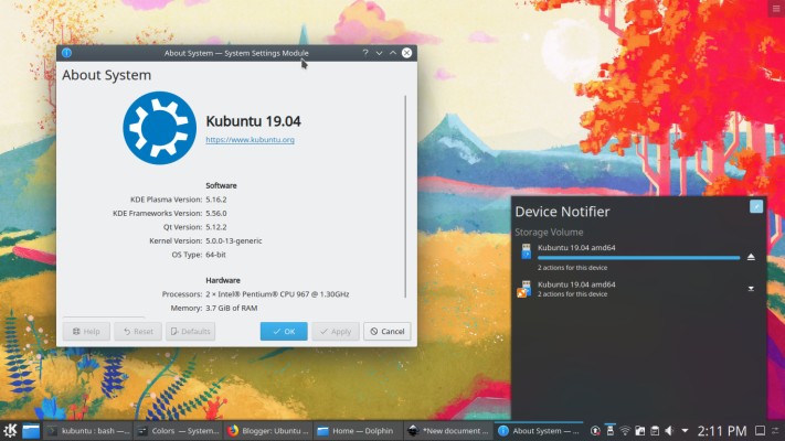 Debian Live 10.0 0 Amd64 Kde Iso - 1366x768 Wallpaper - teahub.io