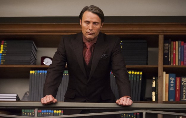 Photo Wallpaper Books, Costume, Dr - Hannibal Red Shirt - 1332x850 ...