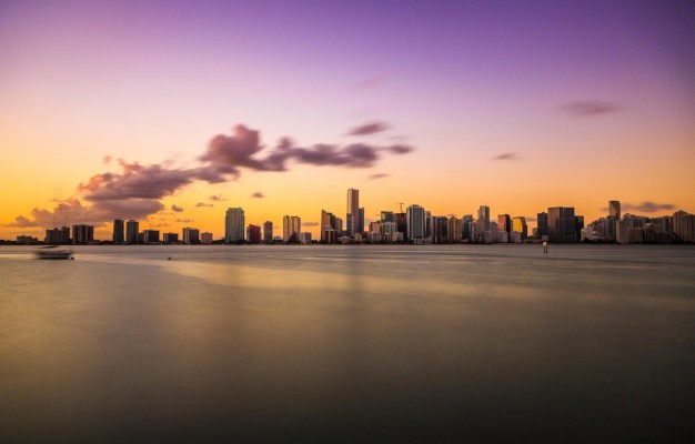 Miami Vice City Wallpaper Architecture Wallpaper - Background Gta Vice ...