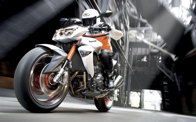 Kawasaki Z1000 In White Colour - 1680x1050 Wallpaper - teahub.io