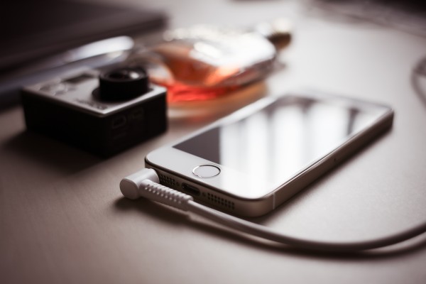 Iphone With Headphone Jack Hd - 3888x2592 Wallpaper - teahub.io