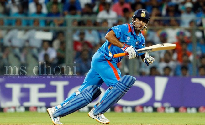 Dhoni Standing Images Hd - 1920x1173 Wallpaper - teahub.io