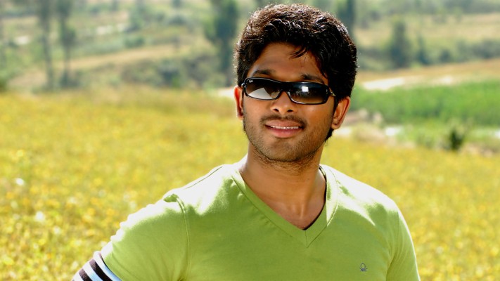 Allu Arjun - Allu Arjun In Parugu - 1280x960 Wallpaper - teahub.io