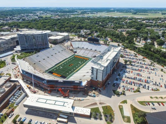 Aerial View Of Kinnick Stadium - 1600x1200 Wallpaper - teahub.io