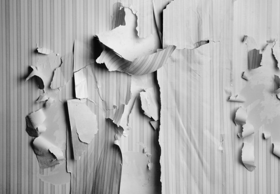 Damaged Wallpaper - Ripped Walls - 1000x693 Wallpaper - teahub.io