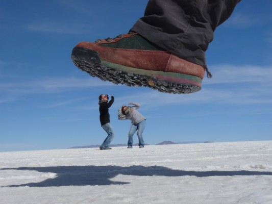 Optical Illusion Forced Perspective In Photography - 2880x1964 ...
