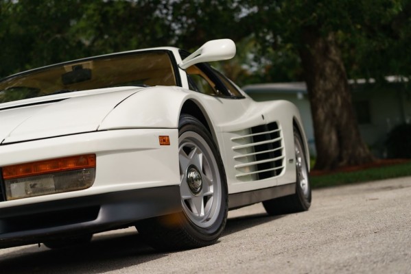 Download Wallpaper Ferrari, Testarossa, Yellow, Ferrari - Miles Davis ...