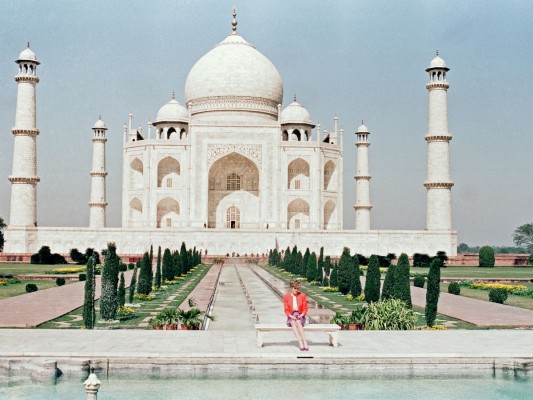 Princess Diana At The Taj Mahal - Princess Diana Taj Mahal - 1200x900 ...