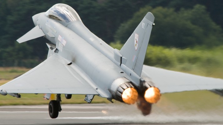 Eurofighter Typhoon Vs Panavia Tornado - 1280x1024 Wallpaper - teahub.io