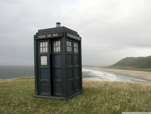 Tardis At Bad Wolf Bay - 2048x1536 Wallpaper - teahub.io